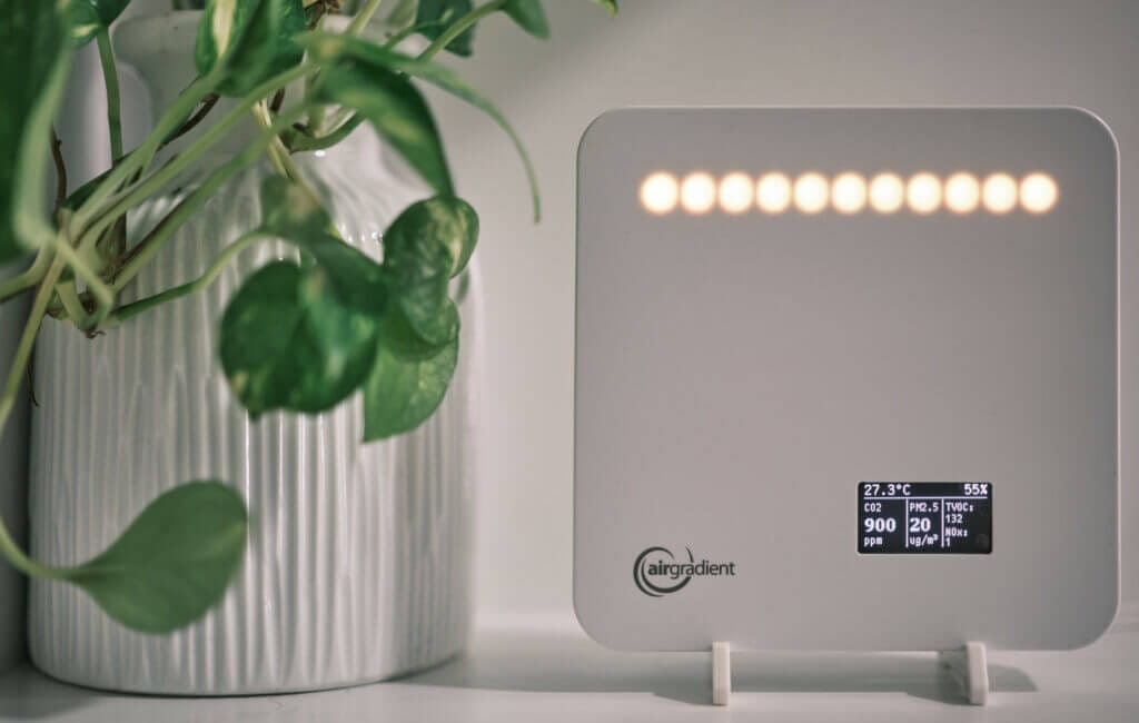 AirGradient ONE Review - An Open-Source, Affordable Air Quality Monitor